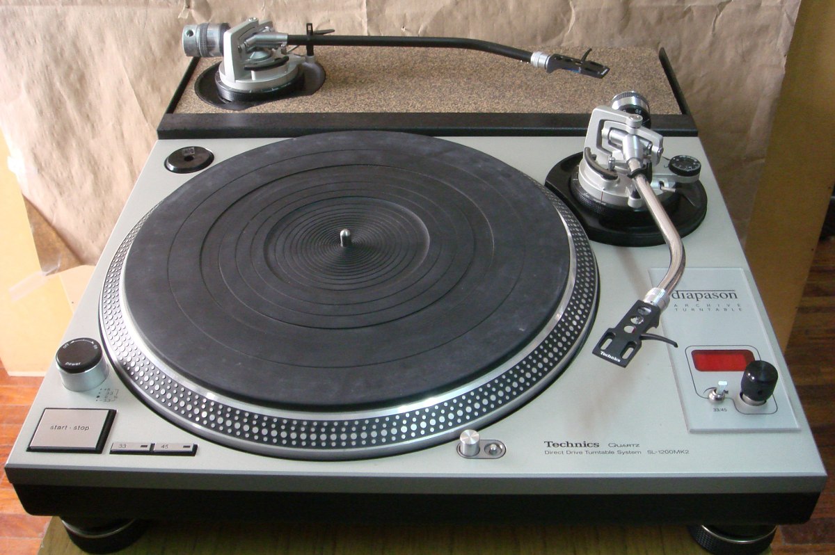 Historia del Tocadiscos: todo lo que desconoces de él