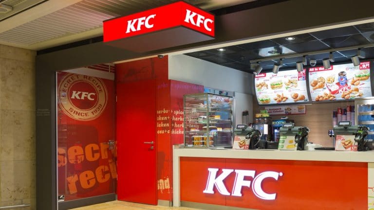 Historia de KFC: dueño, logo, franquicias y mucho más